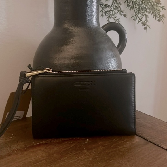 margot | Bags | Margot Bifold Leather Wallet | Poshmark